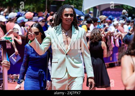 Washington Nationals' CJ Abrams walks off the field after striking out ...