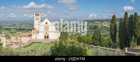 panorama assisi, italy Stock Photo - Alamy