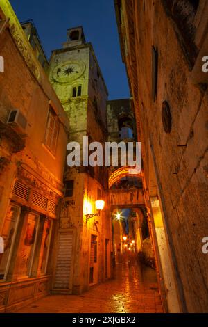 Night lights and street in Split old town on the Dalmatian coast of ...