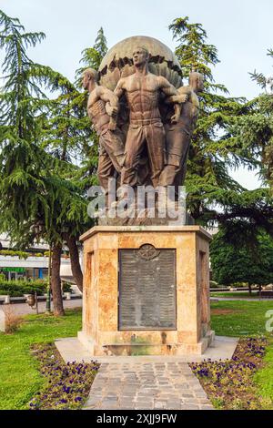 The monument to the Defenders of Macedonia in 2001 in central Skopje ...