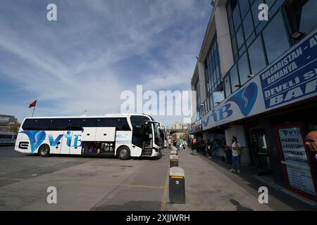 ISTANBUL, TURKIYE - APRIL 06, 2024: Metro Turizm in Esenler Coach ...