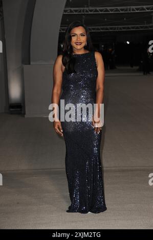 Mindy Kaling Los Angeles Premiere of "No Strings Attached" held at the ...