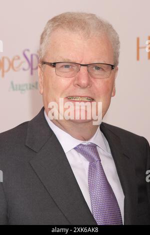 Sir Howard Stringer attends the world premiere of Columbia Pictures ...
