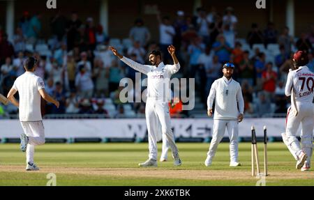 England's Shoaib Bashir (centre) celebrates the wicket of Zimbabwe's ...