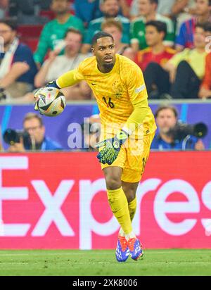 goalkeeper Mike Maignan (France) controls the Ball during the FIFA ...