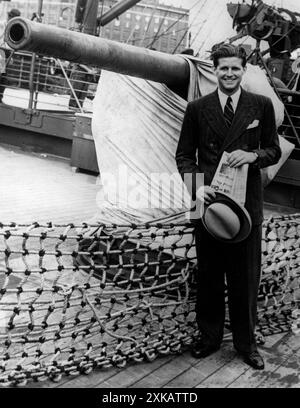 ON BOARD THE BRITISH MERCHANT SHIP EMPIRE KANGAROO IN CONVOY OFF THE ...