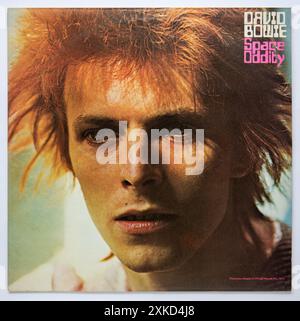 LP cover and vinyl of Space Oddity, the second studio album by David ...