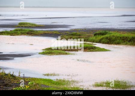 Around the Loftsalahellir cave and in the cave | Autour et dans la ...