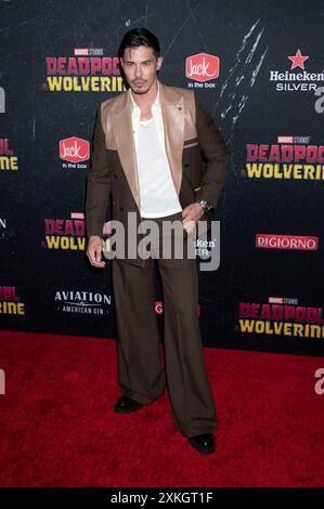 Lewis Tan bei der Weltpremiere des Kinofilms Thunderbolts im Dolby ...