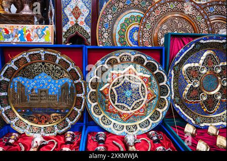 handmade Uzbek wooden gift plates and caskets with wood carvings hand ...