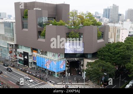 TOKYO PLAZA OMOTESANDO "OMOKADO" TOKYO Stock Photo - Alamy
