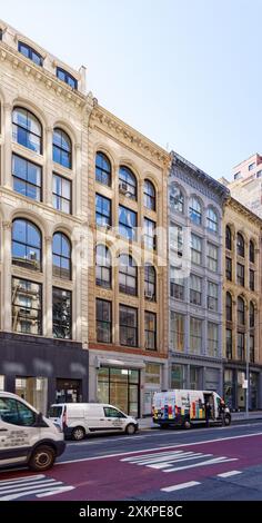 NYC Chinatown: Along the district’s western fringe, cast iron loft ...