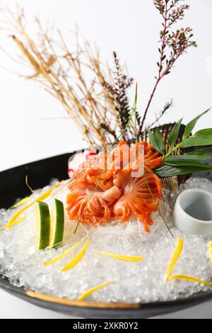 Akagai (Ark Shell) sashimi Stock Photo - Alamy