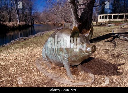 Pig sculpture; "Helen" by Andre Harvey,; Brandywine River Museum of Art ...