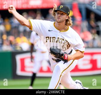 Pittsburgh Pirates pitcher Colin Holderman (35) during an MLB Spring ...