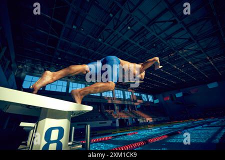 Handsome young bodybuilder and swimmer in the sea Stock Photo - Alamy