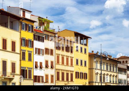 Facades of medieval houses on the Piazza Santa Croce in Florence Stock ...
