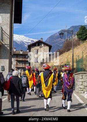 Bagolino carnival, the balari Stock Photo - Alamy