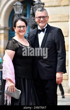 Florian Herrmann mit Ehefrau Renate bei der Festivaleröffnung mit der ...