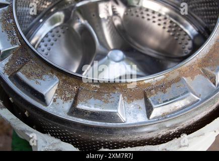 Disassembling the washing machine drum to replace the cross. Washing ...