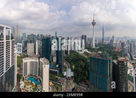 Petronas towers Kuala Lumpur Merdeka day Stock Photo - Alamy