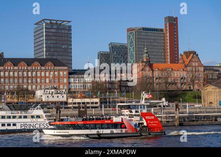 Hadag harbour ferry on the Elbe, container ship, feeder ship, height ...