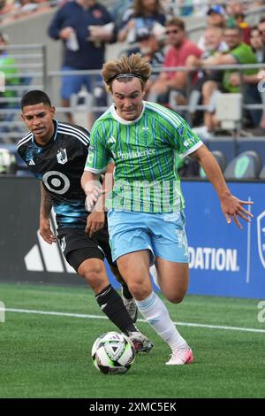 Minnesota United defender Michael Boxall (15) reacts during the first ...