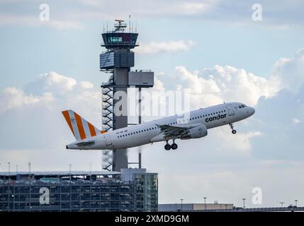 9A-IRM Condor Airbus A320-214, leased from Fly Air41 Airways Yellow ...