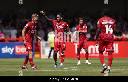 Crawley Town's Jay Williams (2nd L Stock Photo - Alamy