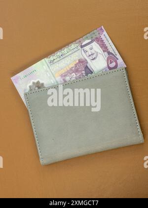 Saudi Arabia 5 SAR five Saudi riyals cash money banknote with the photo ...