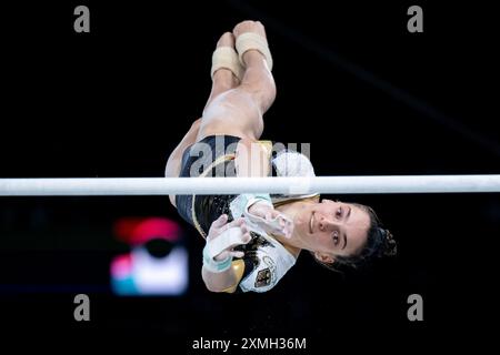 KEVRIC Helen (Deutschland) am Stufenbarren, FRA, Olympische Spiele ...