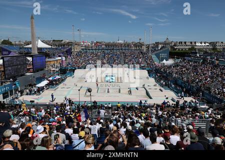Paris, France. 28th July, 2024. Olympia, Paris 2024, the balloon ...