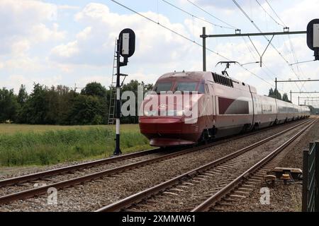 Eurostar high speed train at Moordrecht due to rerouting heading to ...