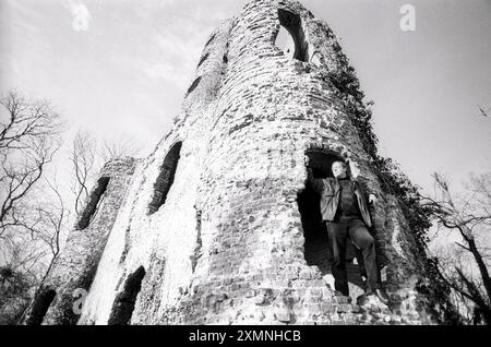 Tower Folly - Emsworth - Racton Monument 19 February 1990 Picture by ...