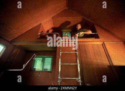 The Shack at Mottistone Manor Isle of Wight The first Modern Movement ...