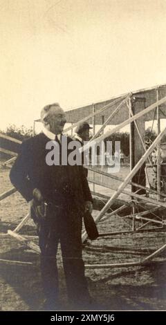 Frank Hedges Butler and Wilbur Wright after the flight at Camp d’Auvours, 8 October 1908 Stock ...