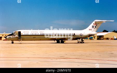 McDonnell Douglas C-9B Skytrain II 160048 Stock Photo - Alamy