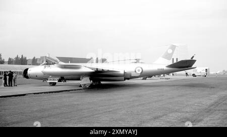 Royal Air Force - Short Canberra PR.9 XH168 'AB' of No.39 Squadron, at ...