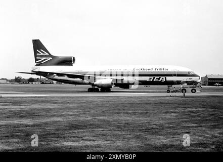 A LOCKHEED L-1011 TRISTAR 1 at Farnborough Air Show 1974 Stock Photo ...
