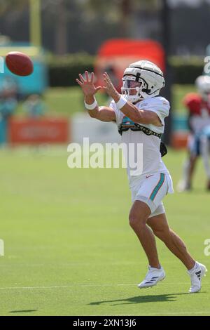 Miami Dolphins wide receiver Braxton Berrios (0) arrives at the stadium ...