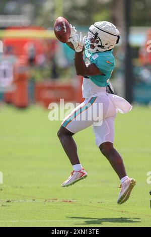 Miami Dolphins safety Jordan Colbert (34) tackles Chicago Bears wide ...