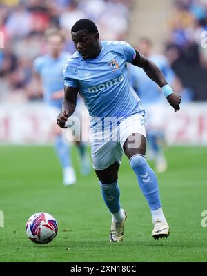 Coventry City's Ephron Mason-Clark during the Sky Bet Championship ...