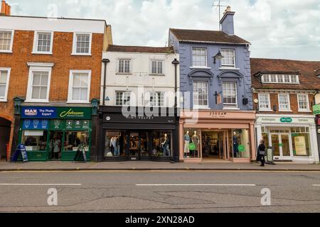 Shops in Farnham Surrey Stock Photo - Alamy