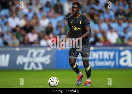Tim Iroegbunam of Everton in action during the Premier League match ...