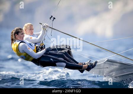 MARSEILLE - Sailors Odile van Aanholt and Annette Duetz in Marseille ...