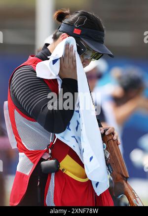 Chateauroux, France. 31st July, 2024. Du Linshu (R) of China reacts ...