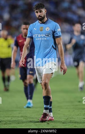 Josko Gvardiol of Manchester City heads on goal during the Premier ...