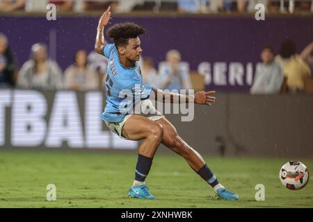 Nico OReilly (75 Manchester City) goes forward during the Emirates FA ...