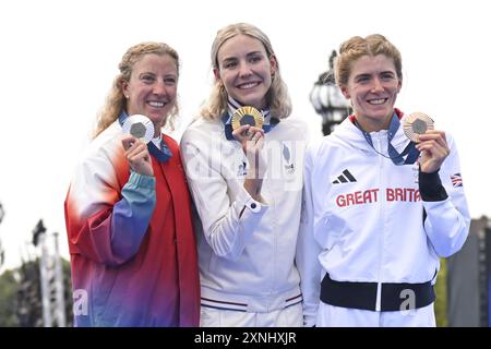 Julie Derron (SUI) Silver medal, Cassandre Beaugrand (France) Gold ...