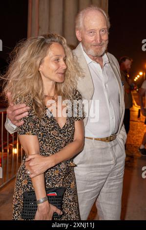 Charles Dance mit Freundin Alessandra Massi bei der Präsentation des ...
